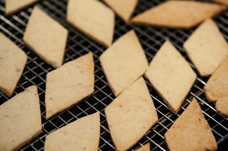 Hazelnut Fennel Butter Cookies Recipe - The Finer Cookie