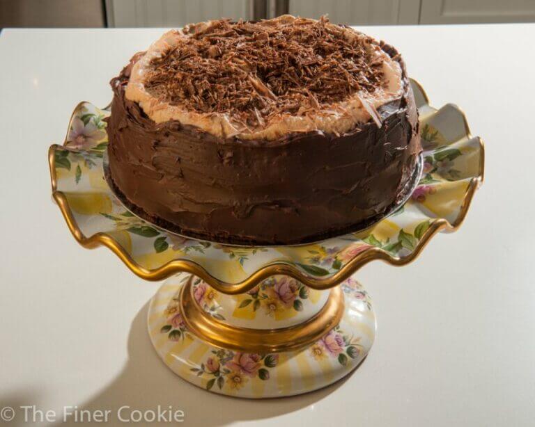 Chocolate Cuddle Cake Recipe - The Finer Cookie