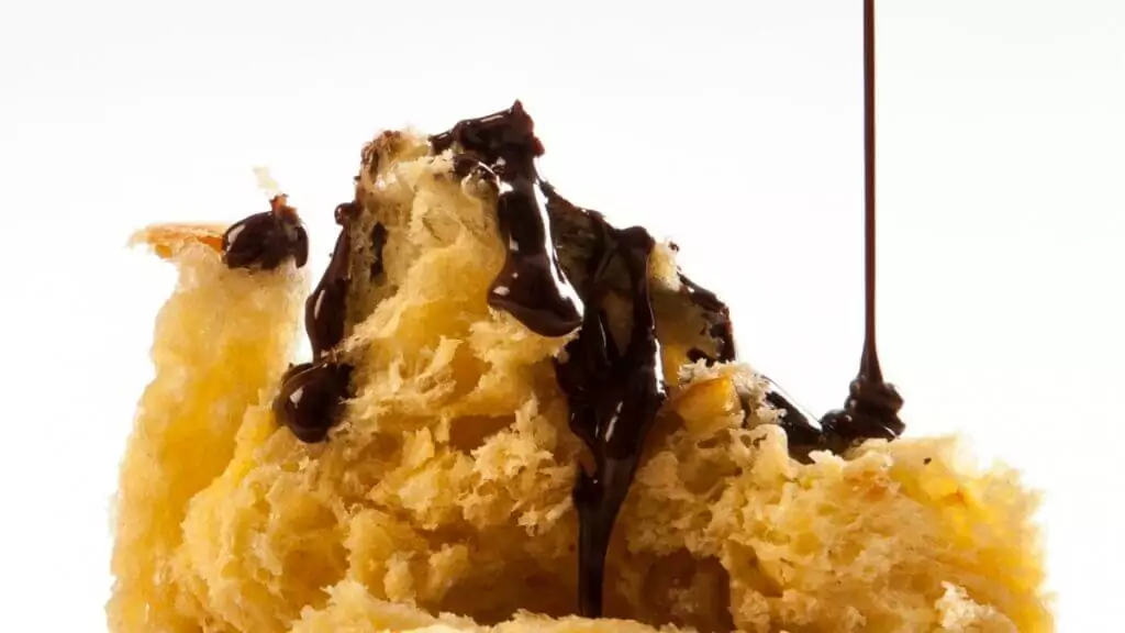 Golden Orange Panettone with Chocolate Sauce Recipe - The Finer Cookie